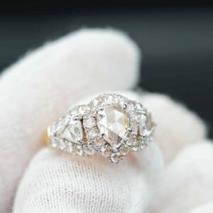 Gold Ring with traditional trio rose cut Diamonds-Buy now!