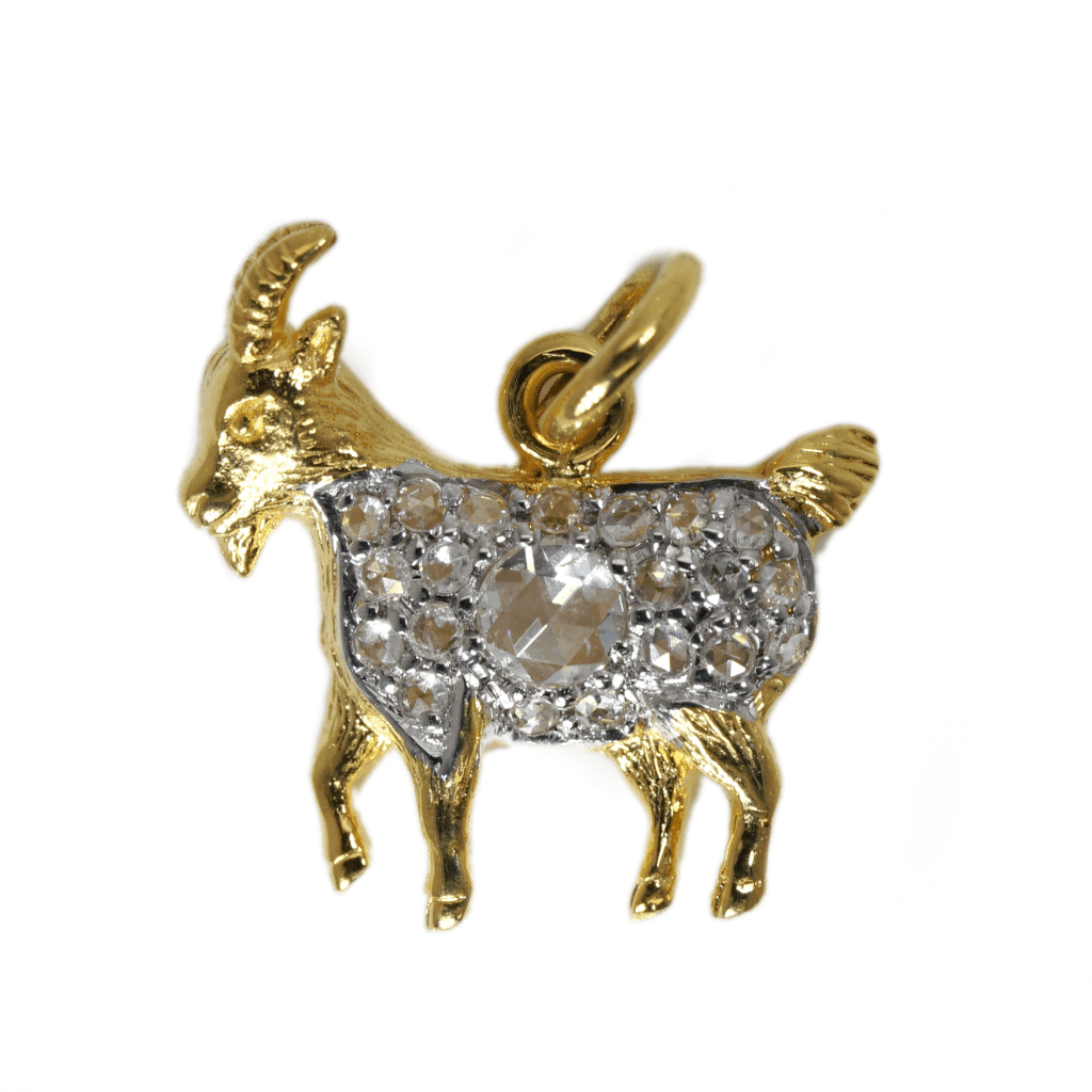 Goat 18k yellow gold pendant with diamonds - Petchseeg Thai Co., Ltd